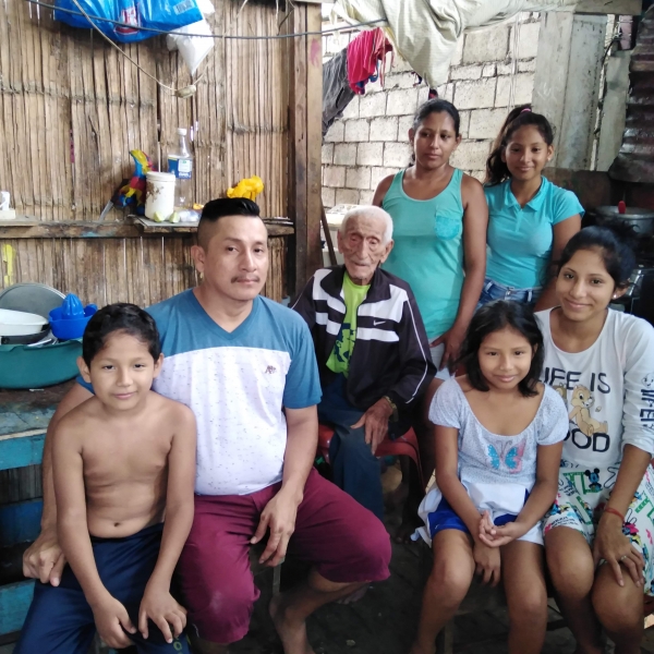 The Rodríguez Lazo Family - Help the Helpless